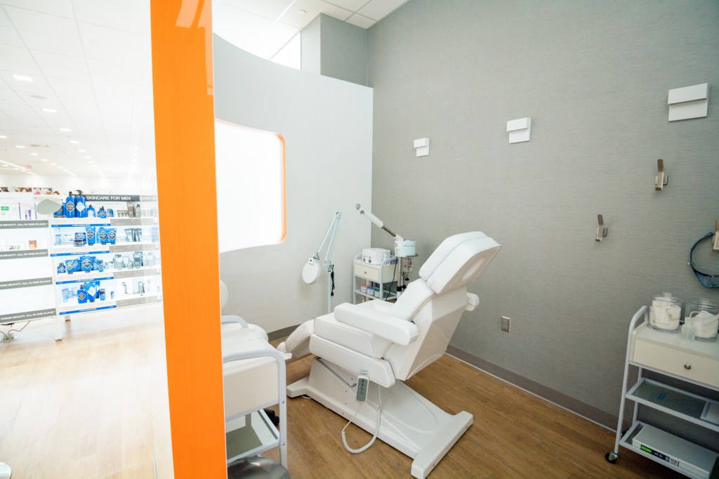 {Grand Opening} Ulta Beauty in Hot Springs – Chic Little Honey