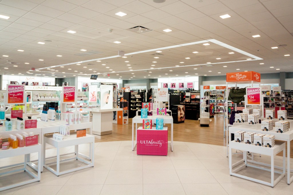 {Grand Opening} Ulta Beauty in Hot Springs – Chic Little Honey